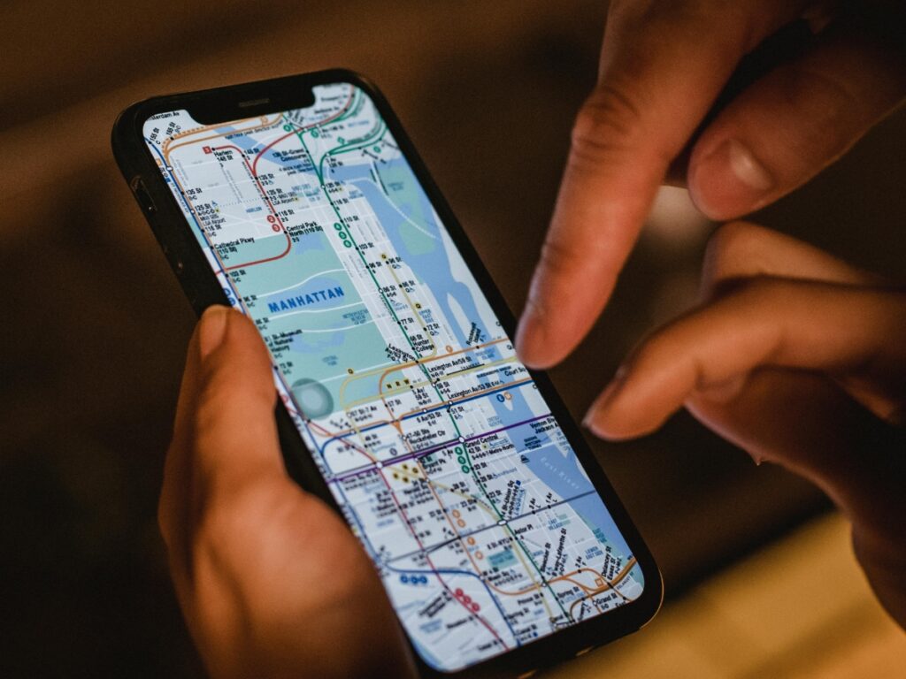 How to Use the NYC Subways Without Stress - Meg + Liv